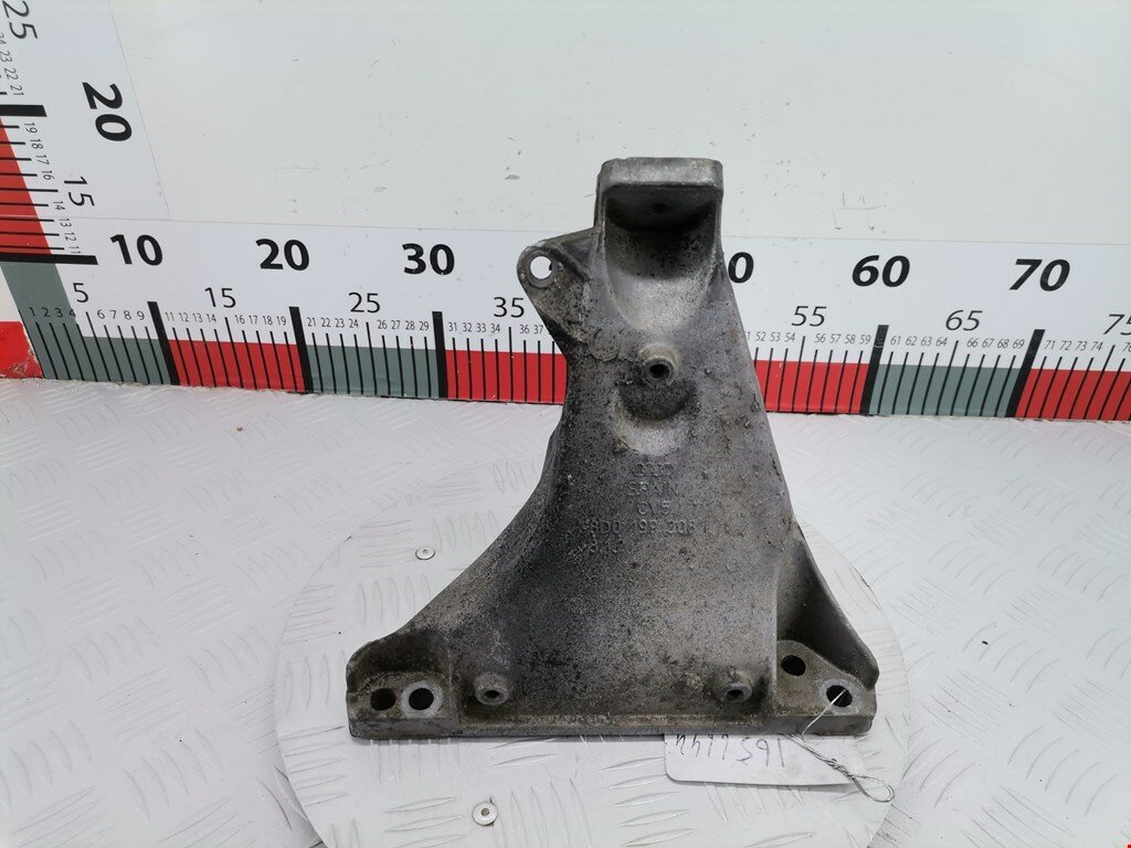 Кронштейн (крепление лапа) двигателя Audi A6 C5 8D0199306G арт. 1656644