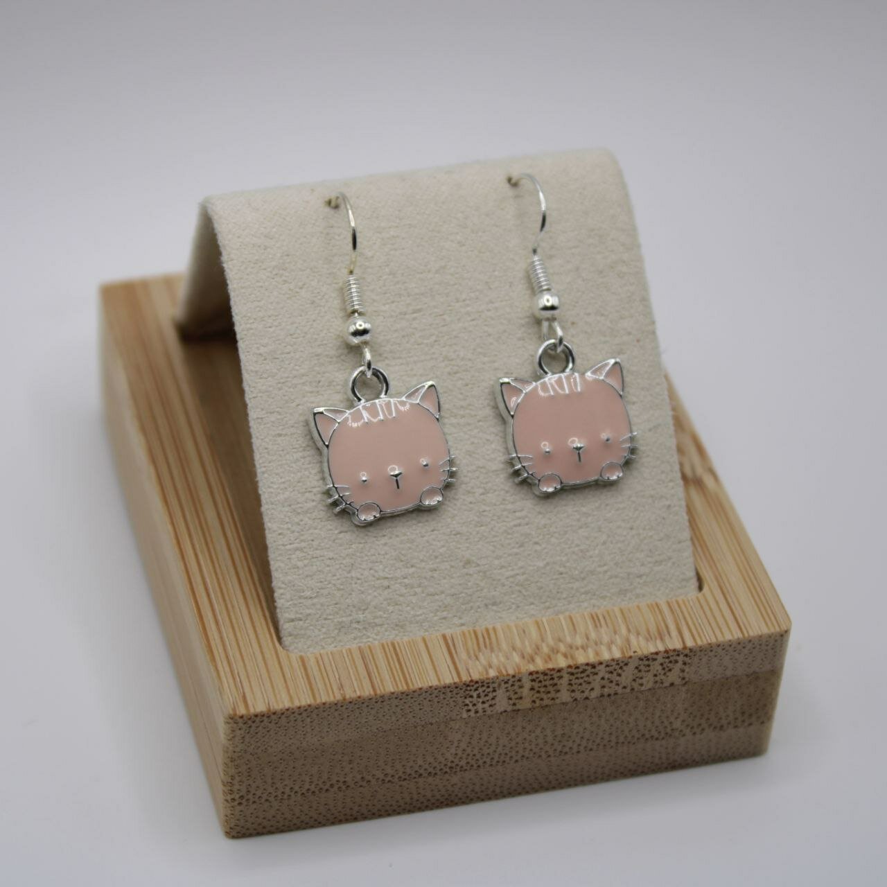 Серьги с подвесками, эмаль