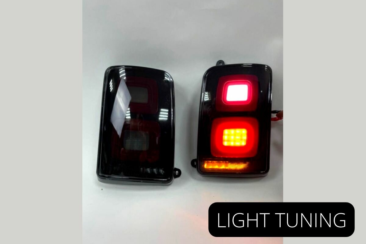 Задние LED фонари Lada Niva в стиле "Range Rover" (квадраты, тонированные)