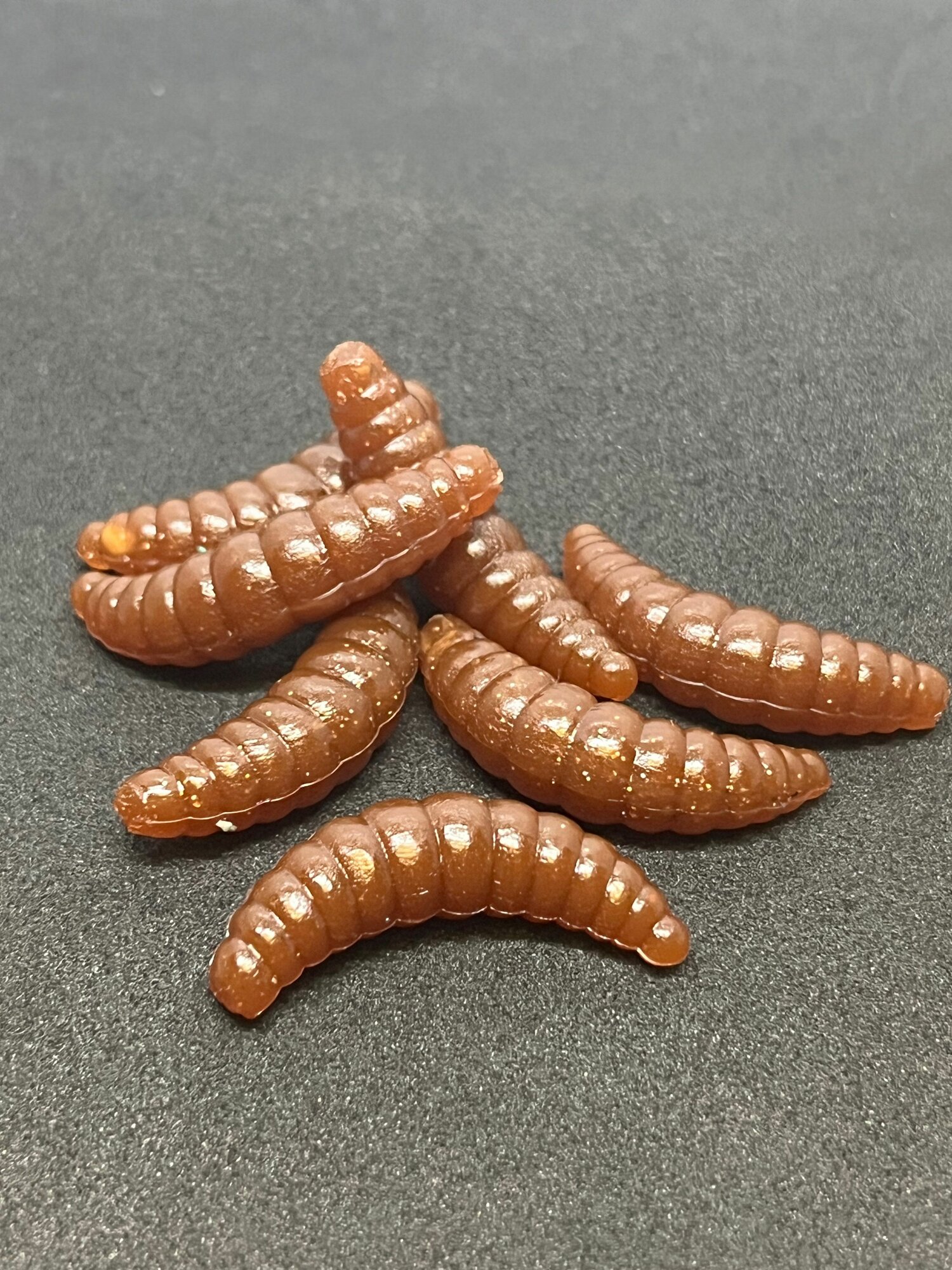 Съедобная, плавающая силиконовая приманка. Maggot 1.3 кола