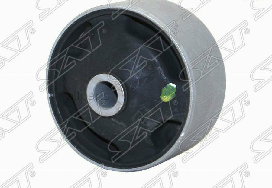 SAT ST-12371-64210C Сайлентблок опоры двигателя Toyota Corolla (E100, E110) 91-02 / Corolla Ceres 92-99