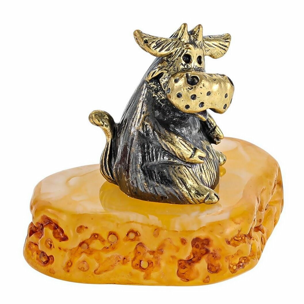 Фигурка с янтарем Бычок 6 2.5х2.5 см