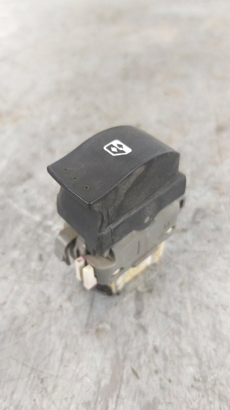 Кнопка стеклоподъёмника задняя RENAULT Megane LM2Y