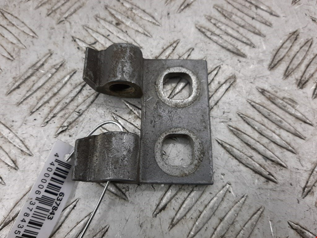 Петля двери задней левой BMW 3-Series (E90/E91/E92/E93) 41527046051 арт. 637843