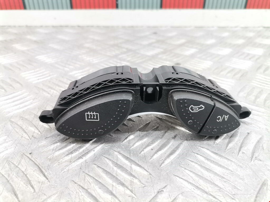 Блок кнопок Ford Focus 1 1089013 арт. 2106229
