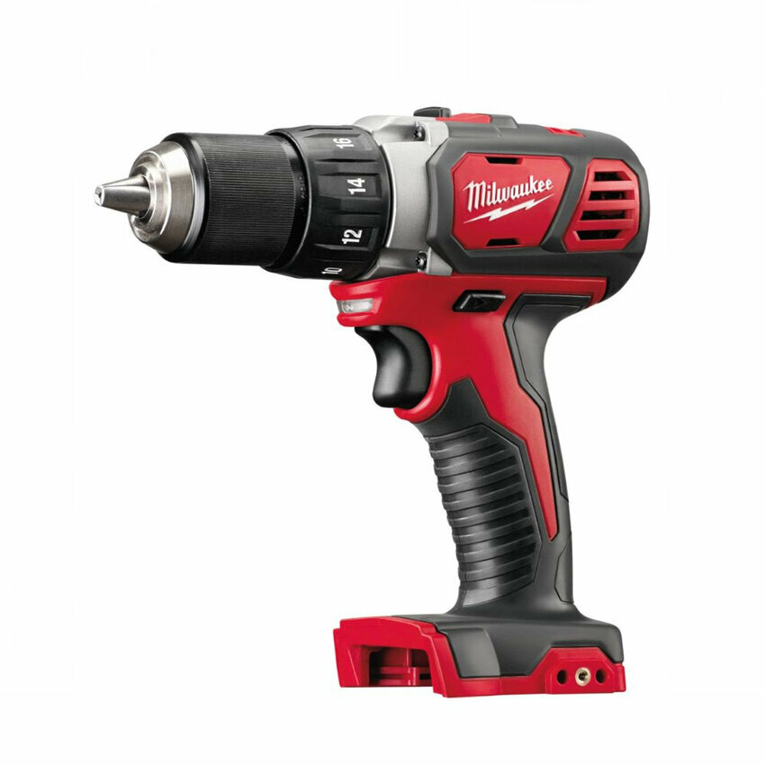 Аккумуляторная дрель-шуруповерт Milwaukee M18 BDD-0 4933443530