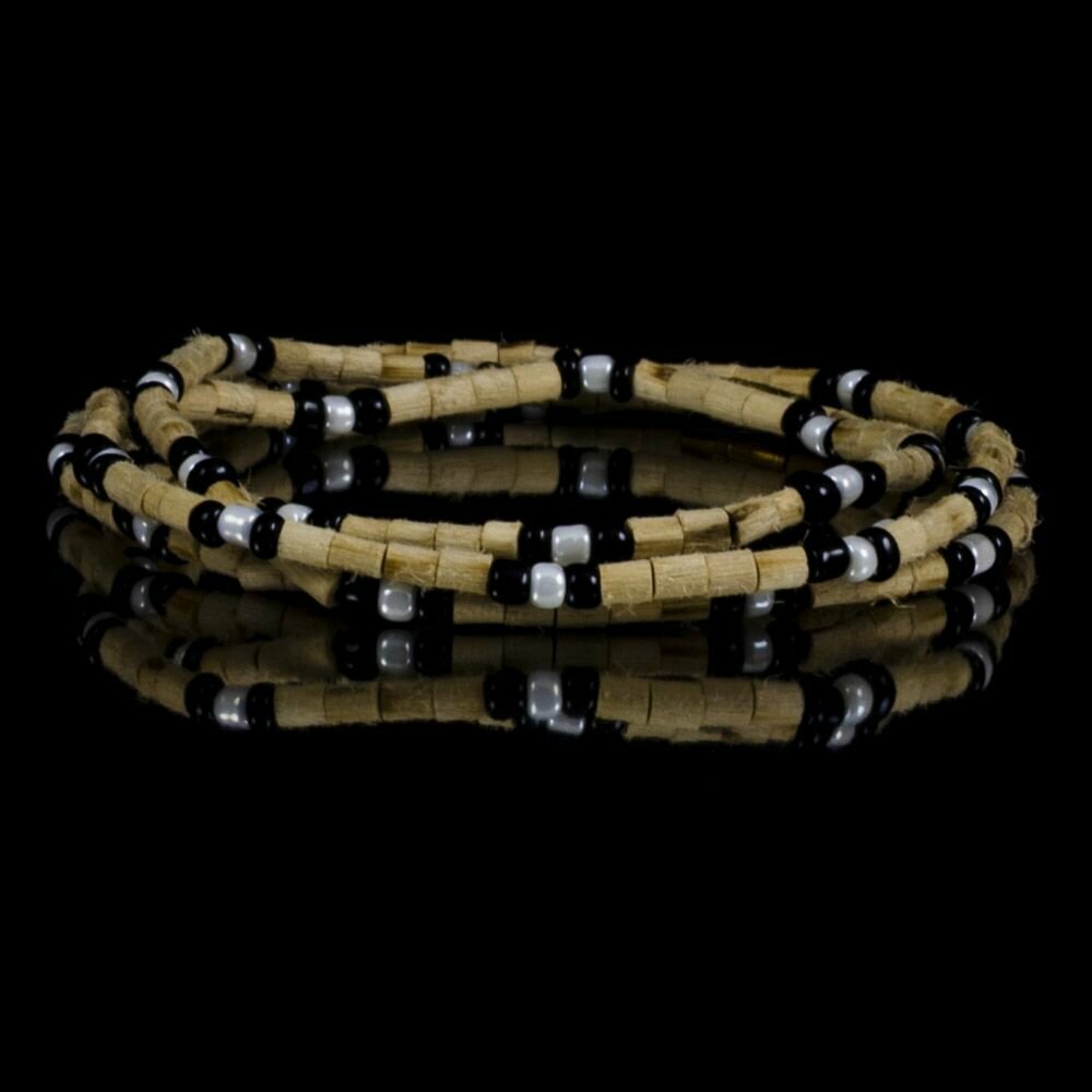 Бусы, дерево