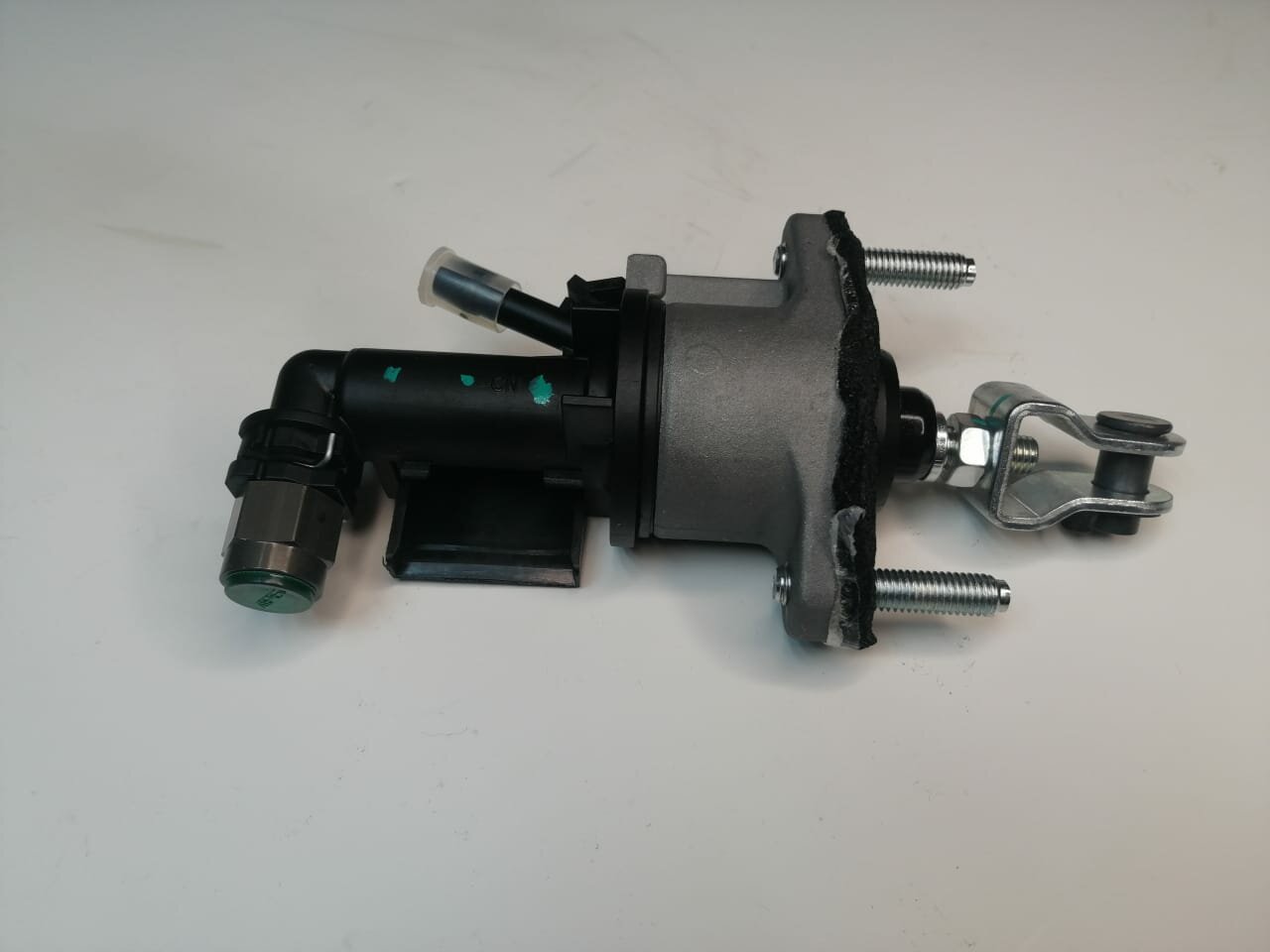 Цилиндр сцепления главный Chery Tiggo [1.8 16V 5MT внедорожник] T111608010