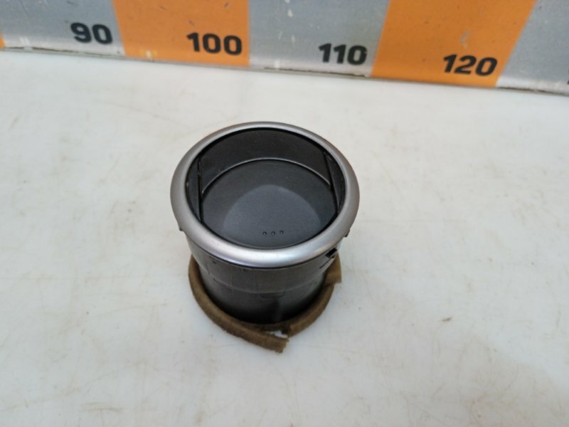 Б/У Мазда 3 БК, Аксела Дефлектор воздушный Mazda Mazda3 2008 BK 322689 MAZDA арт. BP4K64730D