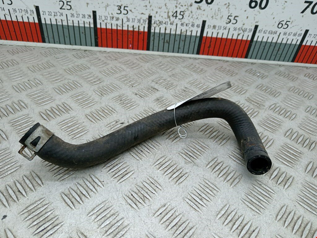 Патрубок охлаждения Mazda Premacy арт. 2200333