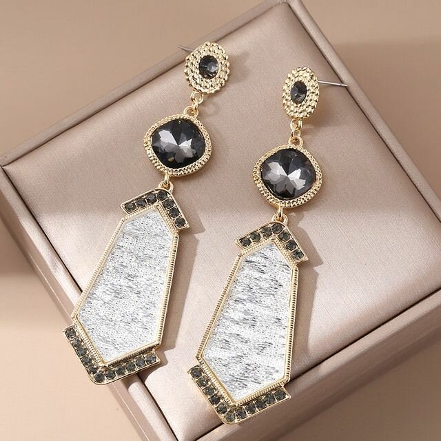 Комплект серег, искусственный камень