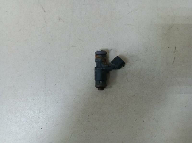 Форсунка инжекторная электрическая Skoda Octavia A7 2013 кат.номер: 04E906031F 04E906031H