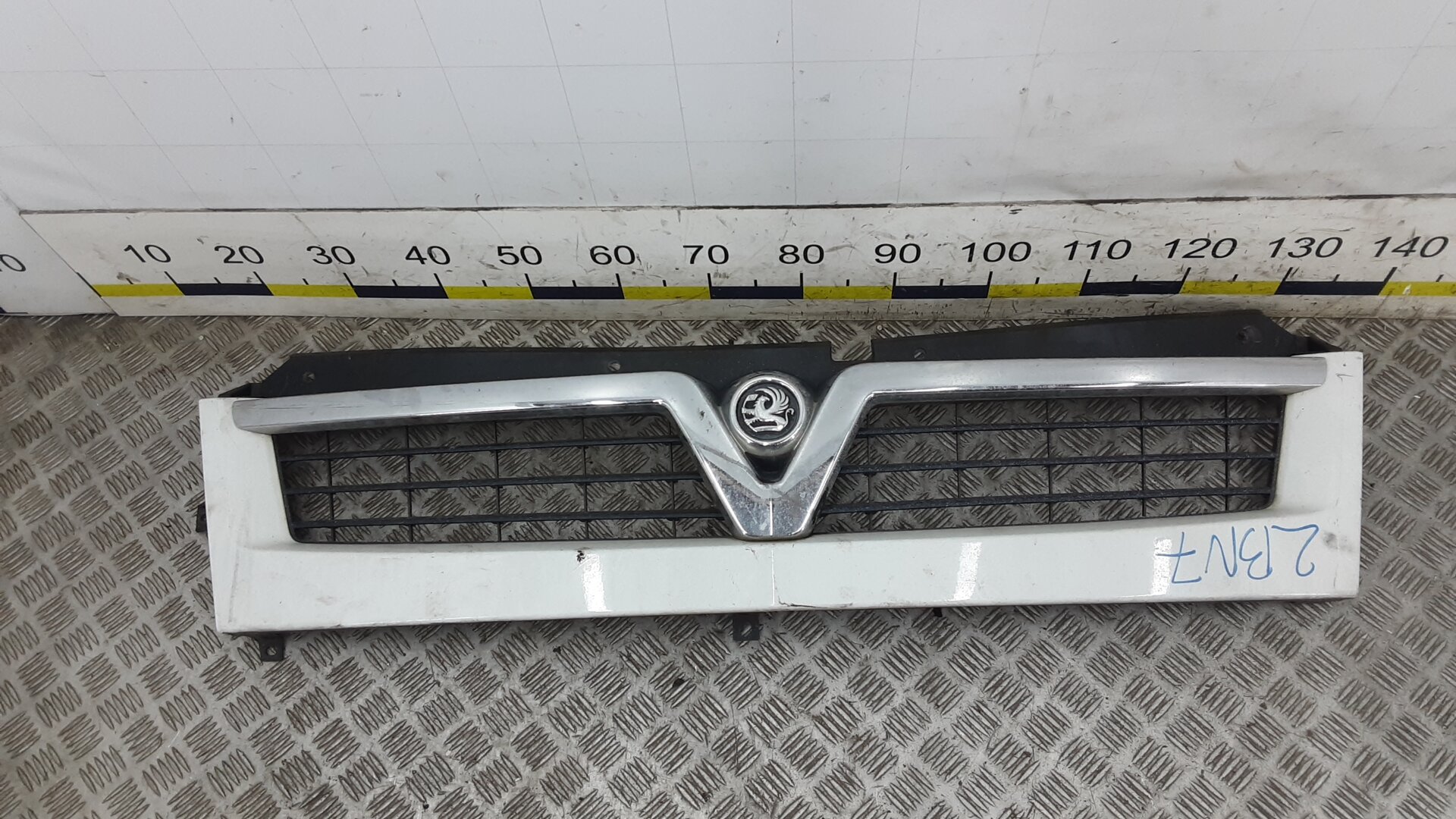 Решетка радиатора OPEL MOVANO A