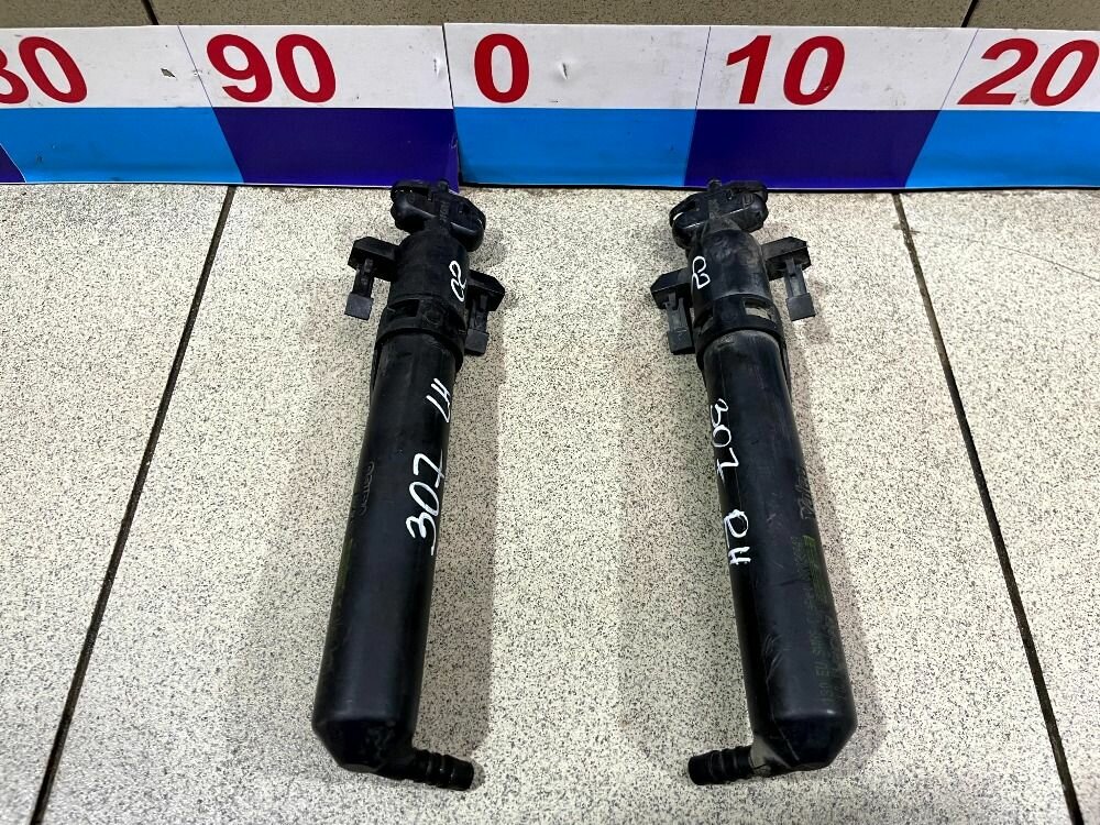 Форсунка омывателя фары Peugeot 307 89033643