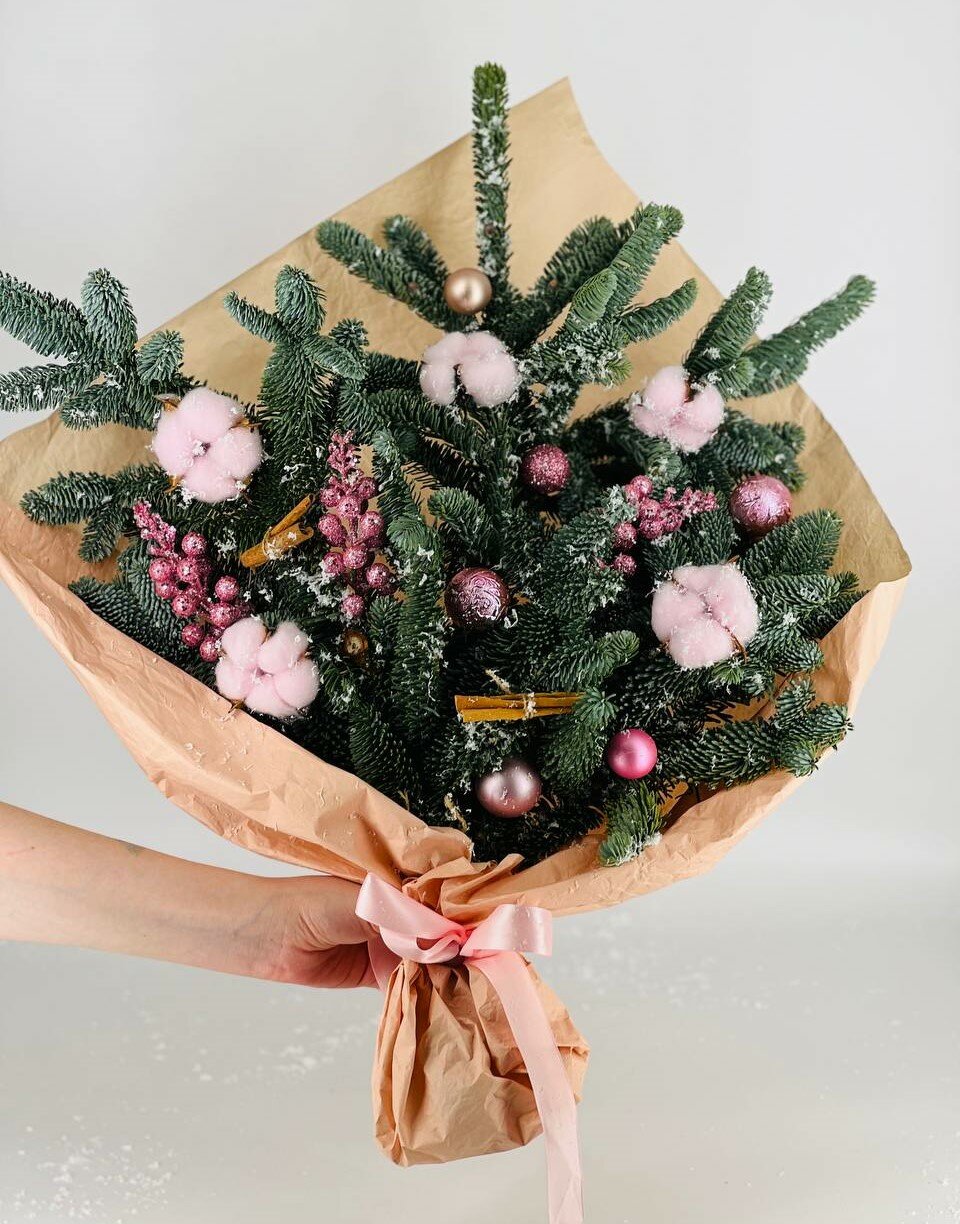 Зимний букет из живой ели нобилис на новый год