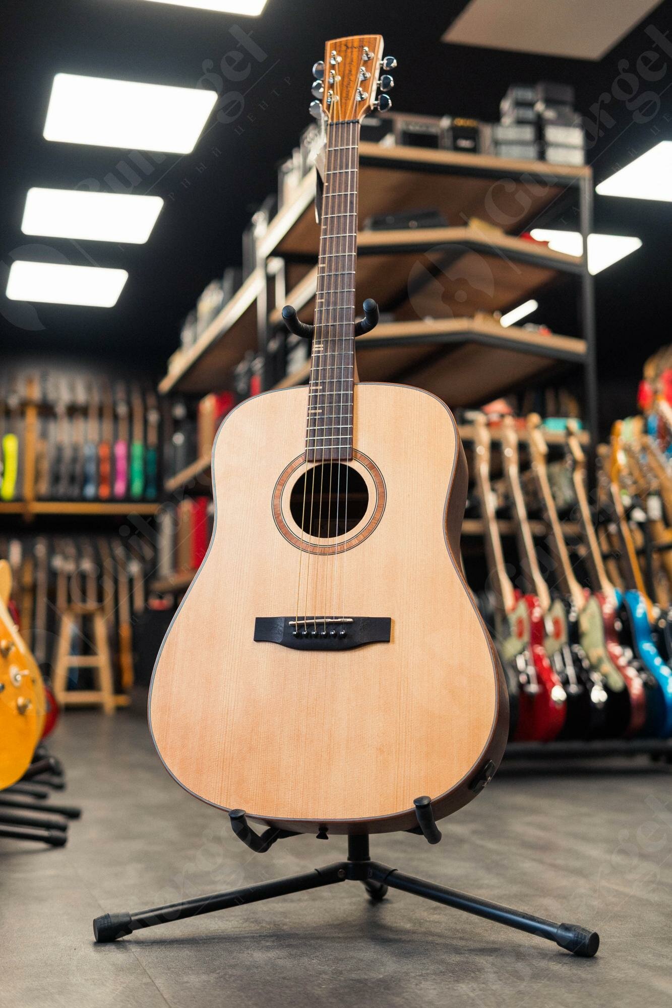 Акустическая гитара Shinobi SPA-611 с чехлом