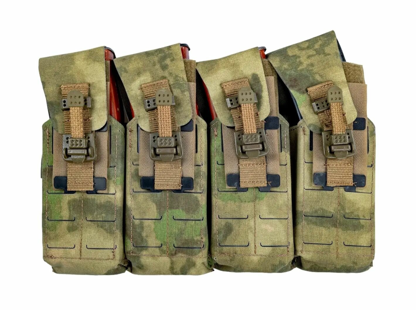 Подсумок автоматный Gear Craft на 4 магазина c клапаном на бесшумной застёжке Мох