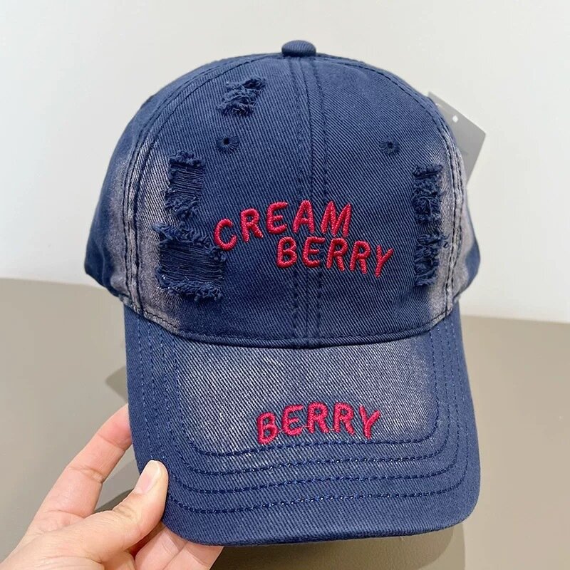 Бейсболка красного цвета с вышитыми буквами в американском стиле для женщин на весну и лето, кепка с широкими полями, открывающая лицо, маленькая универсальная шляпа