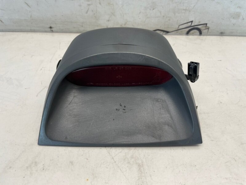 Б/У повторитель стоп-сигнала салонный Kia Spectra 2007 SD S6D 45272 Hyundai-KIA арт. 0K2NC5158096