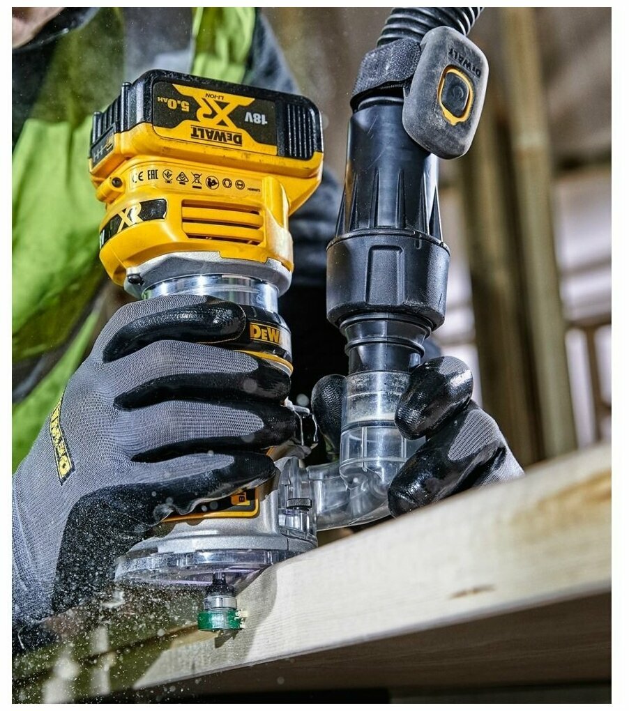 Фрезер DeWalt DCW604N-XJ — фото 1