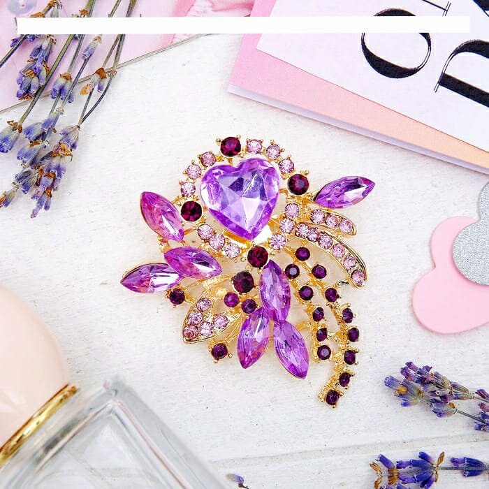 Брошь, стразы