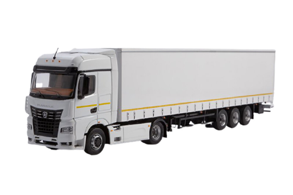 Модель коллекционная SSM Камский грузовик 54901 с полуприцепом НЕФАЗ-93341, белый