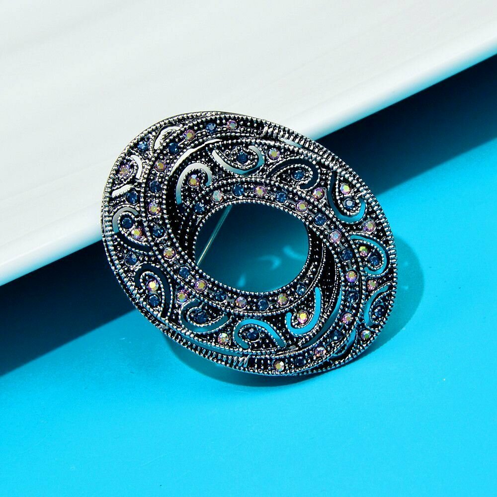 Брошь, искусственный камень, стразы