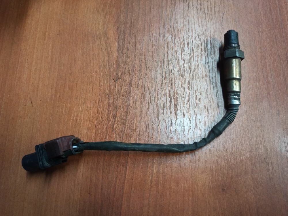 Датчик лямбда зонд Audi Q5 VW Crafter 070906262B