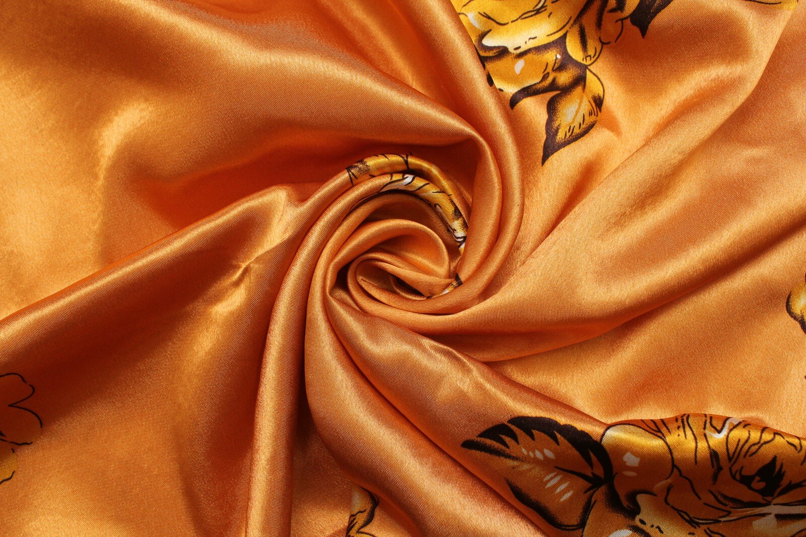 Ткань Атлас-креп оранжево-коричневые розы на оранжевом 0,5 м