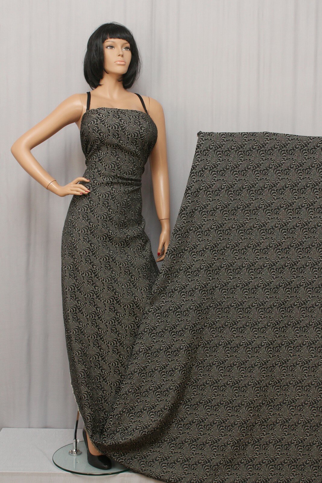 Ткань Жаккард-стрейч Vesta чёрно-песочный с ажурным выпуклым узором, 420 г/пм, ш154см, 0,5 м