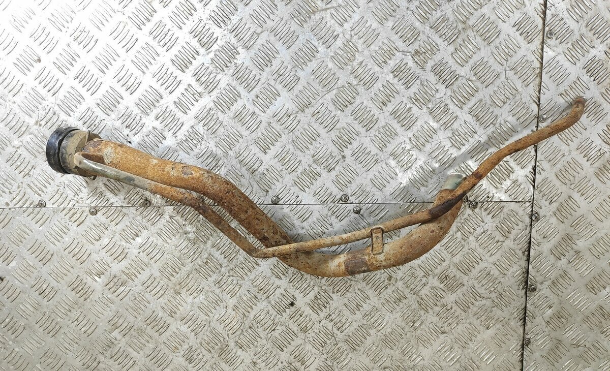 Горловина топливного бака TOYOTA Corolla AE110 7720112430