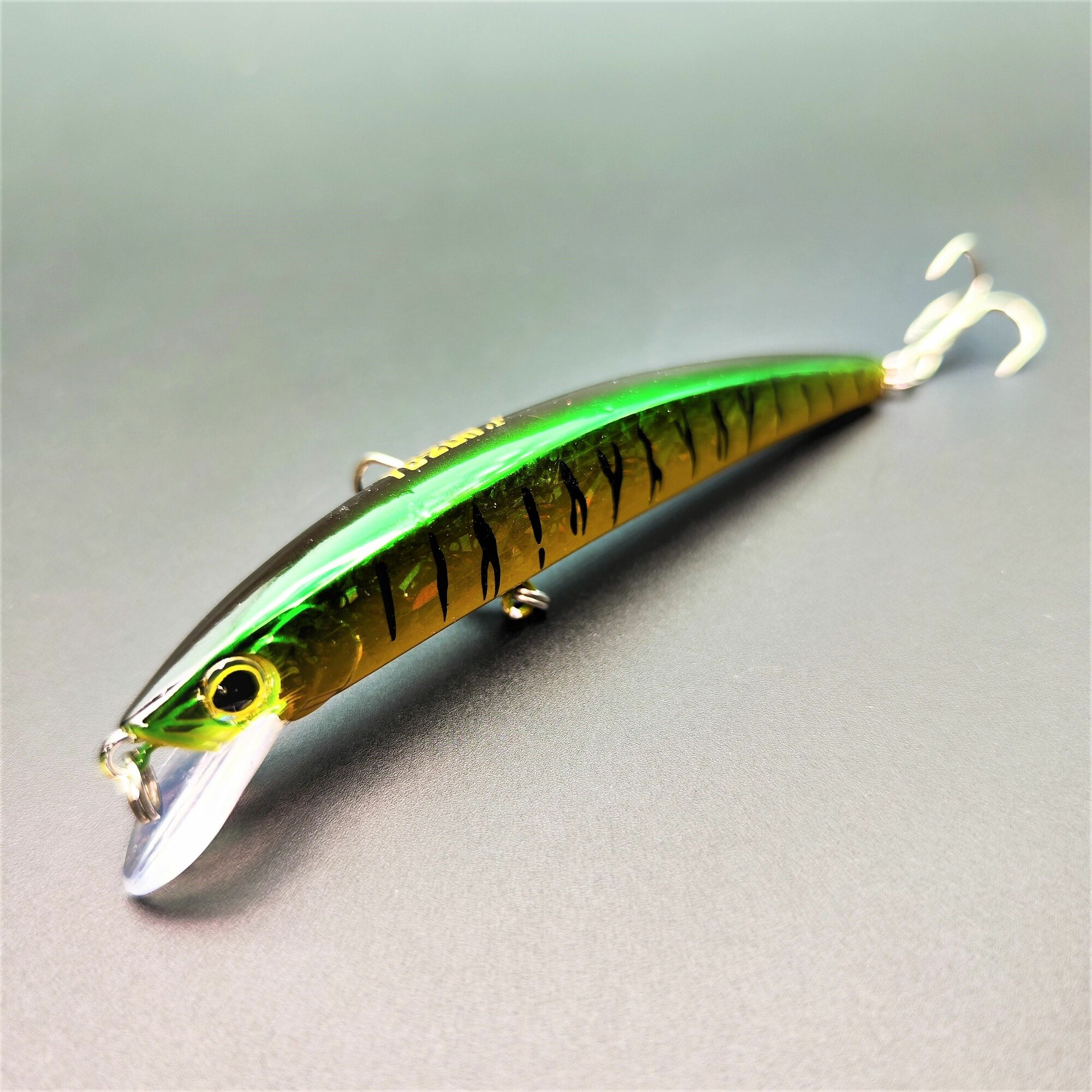 Воблер Crystal minnow 110(F) Япония на щуку; сома; судака