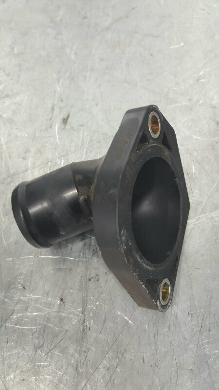 Корпус термостата Nissan Qashqai J10 HR16DE 13049ED02A