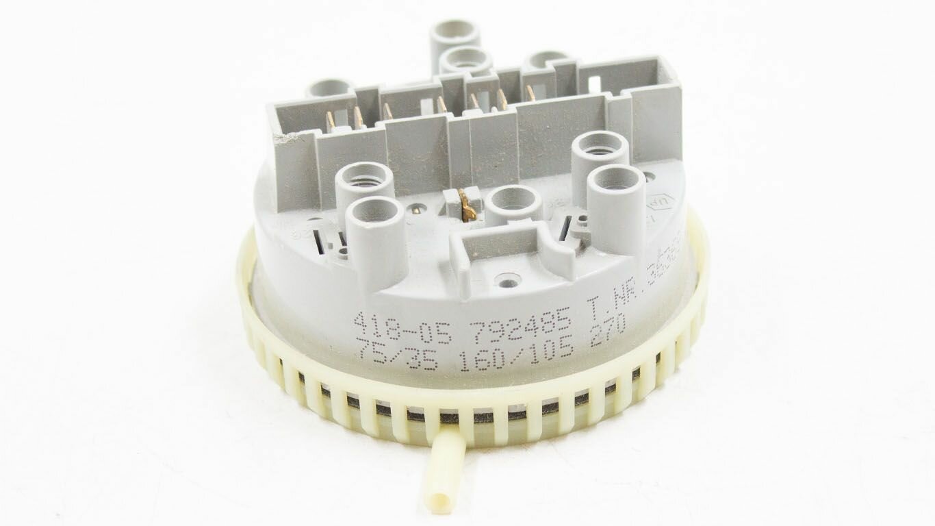 Реле уровня воды (прессостат) MIELE (миле) 3636972 (75/35 160/105)