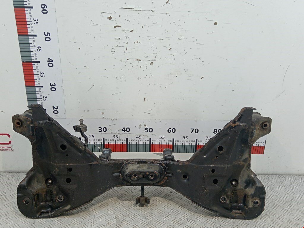Балка подмоторная (подрамник) Mitsubishi Carisma MR102411 арт. 2124671