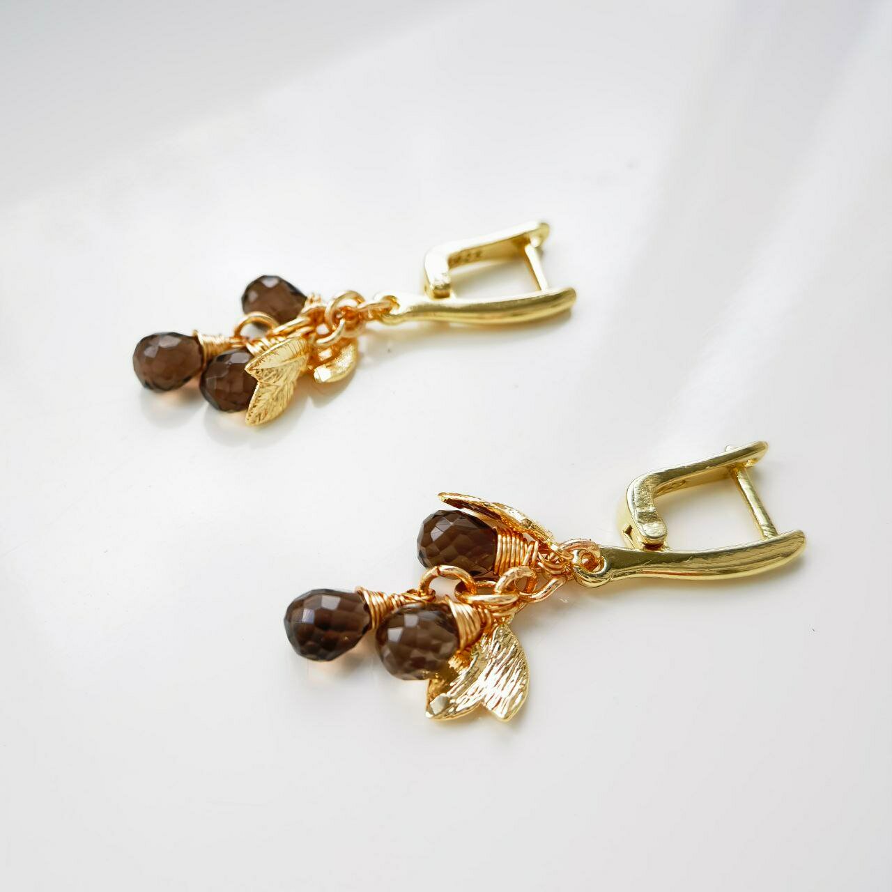 Комплект бижутерии: подвеска, цепь, серьги, раухтопаз