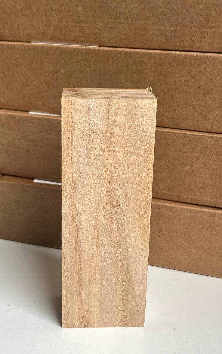 Брусок Карагач Lamella-016, 140х50х35 мм. для рукояти ножа. Заготовка для рукоделия, токарная заготовка Varman.pro