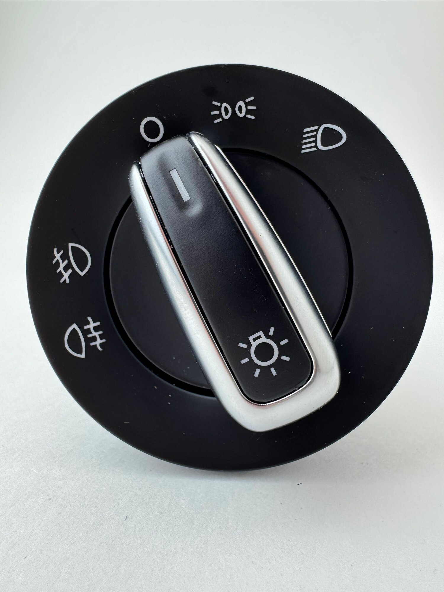 Переключатель света 6R0941531G. Для VW Polo 5 sedan (2010-2020), Amarok и Transporter T5