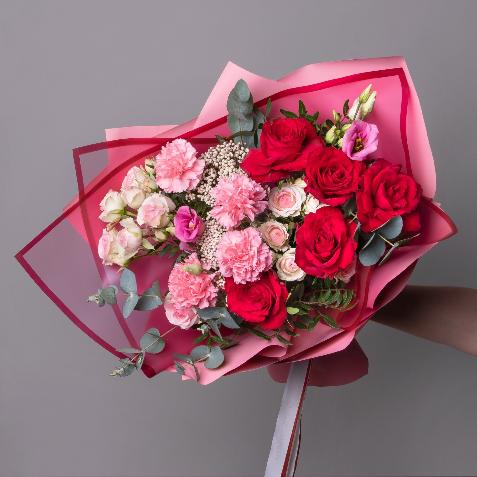 Букет цветов Прима М в коробке и аквабоксе от "Простоцветы"