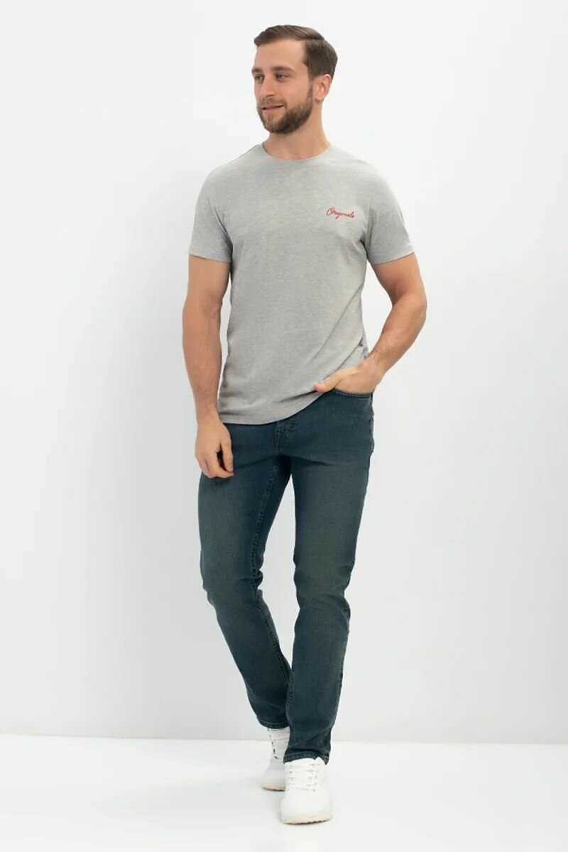 Джинсы зауженные 