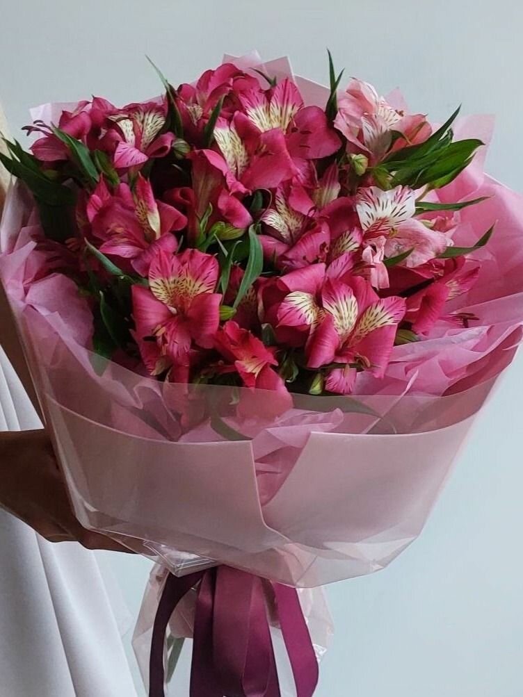 Цветы живые букет из малиновой альстромерии "Малиновый вкус" Flor2u