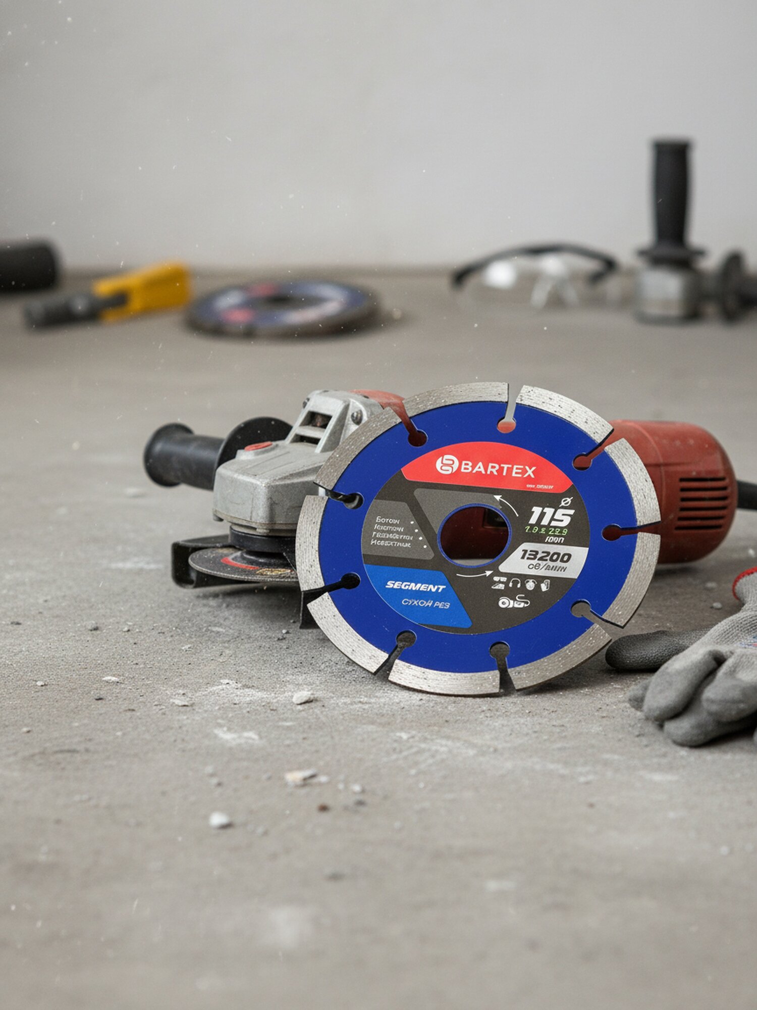 Алмазный отрезной диск Bartex по бетону 115х22.23х1.9 мм, сегментный для УШМ, сухой рез, R012