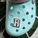 Джибитсы Буква R на Crocs