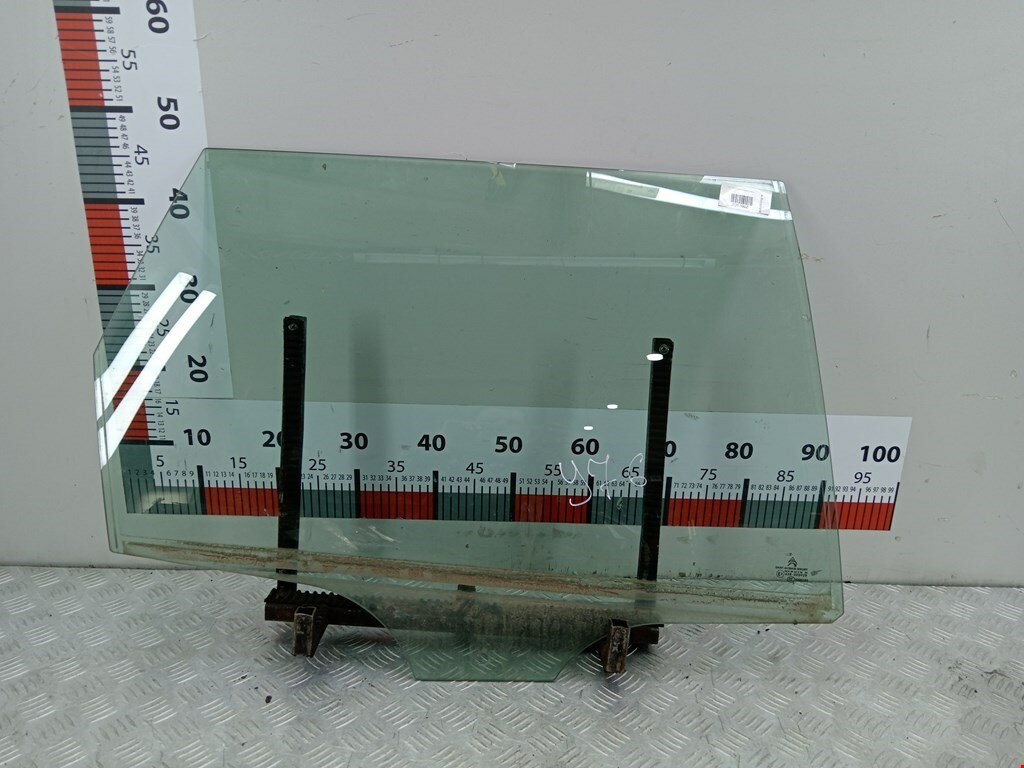 Стекло двери задней правой Citroen C5 1 9204A8 арт. 2063002