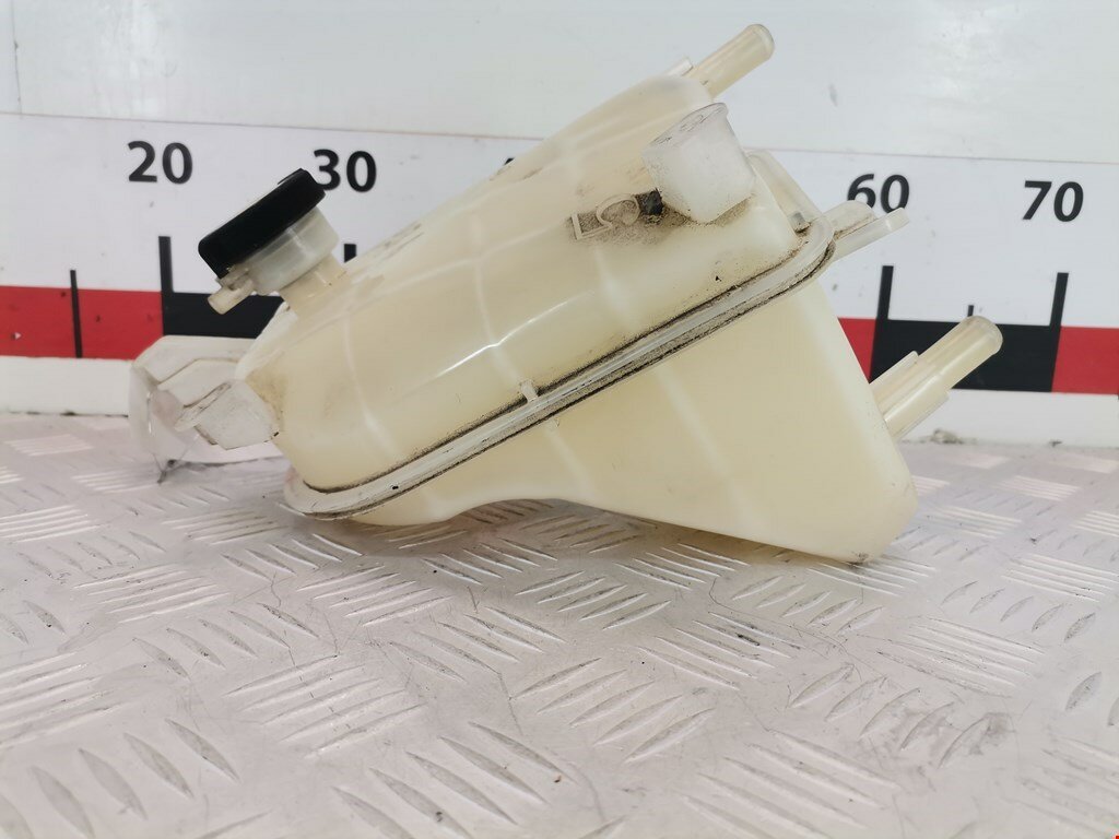 Бачок расширительный Lexus CT 1648028080 арт. 1081045