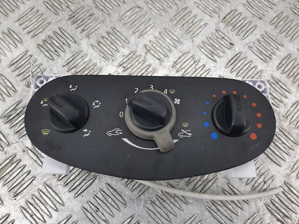 Блок управления печки (климат-контроля) Renault Sandero 1 6001551696 арт. 629044