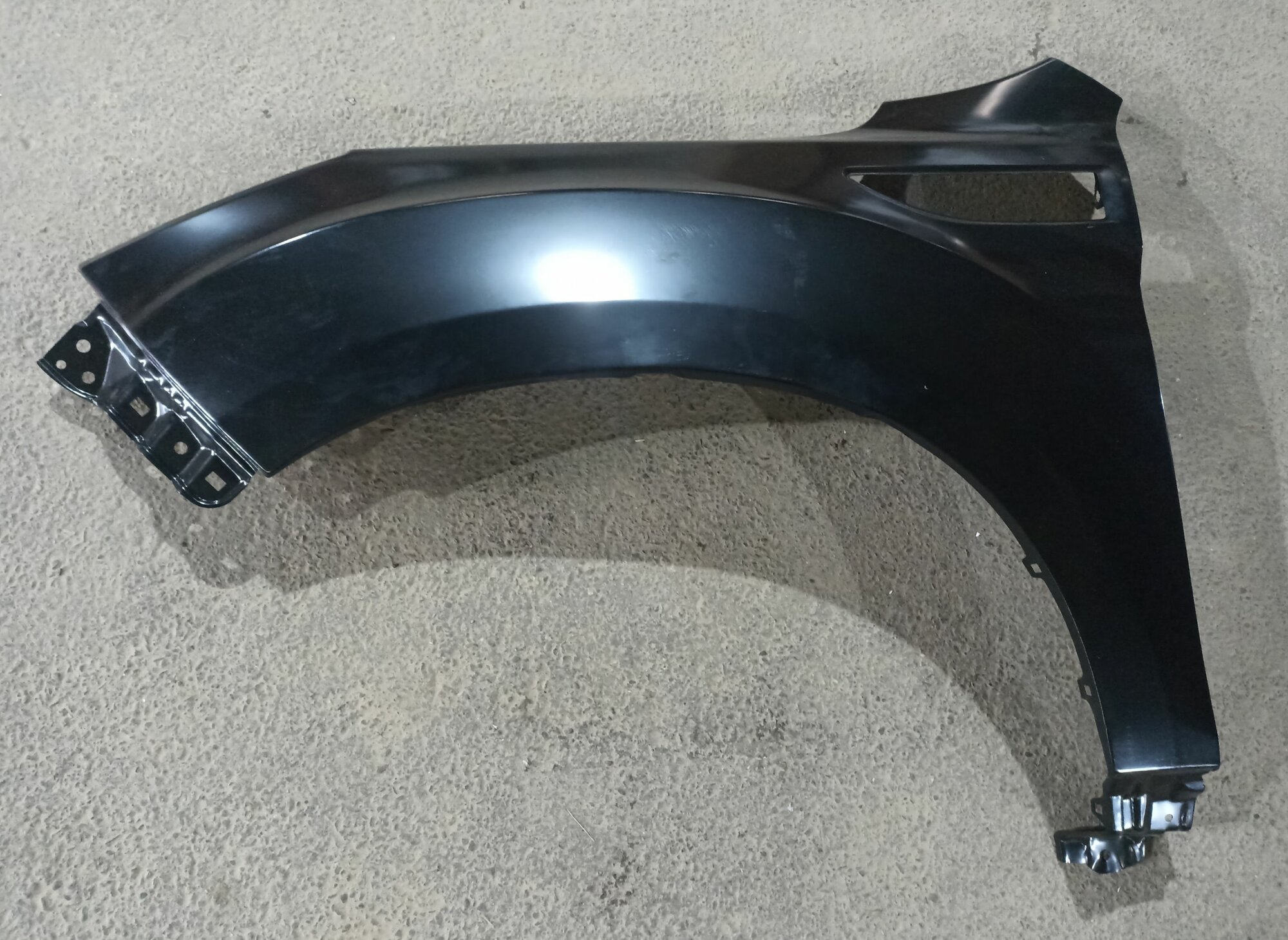 Крыло левое Haval H9 (2015-2017) [2.0 16V 8AT внедорожник 4X4 бензин] 8403101XKV08B