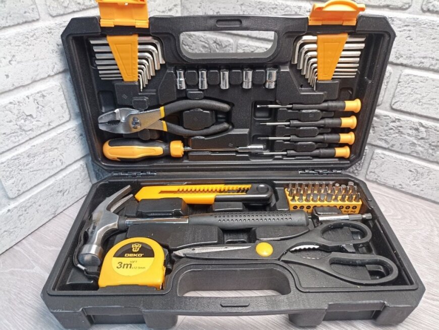 Набор инструментов DEKO DKMT62 для автомобиля (065-0213)