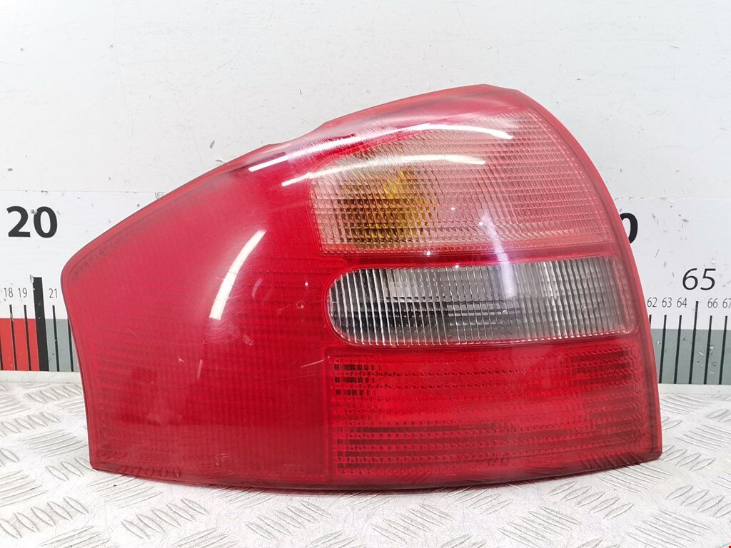 Фонарь задний левый Audi A6 C5 4B5945095 арт. 2173895