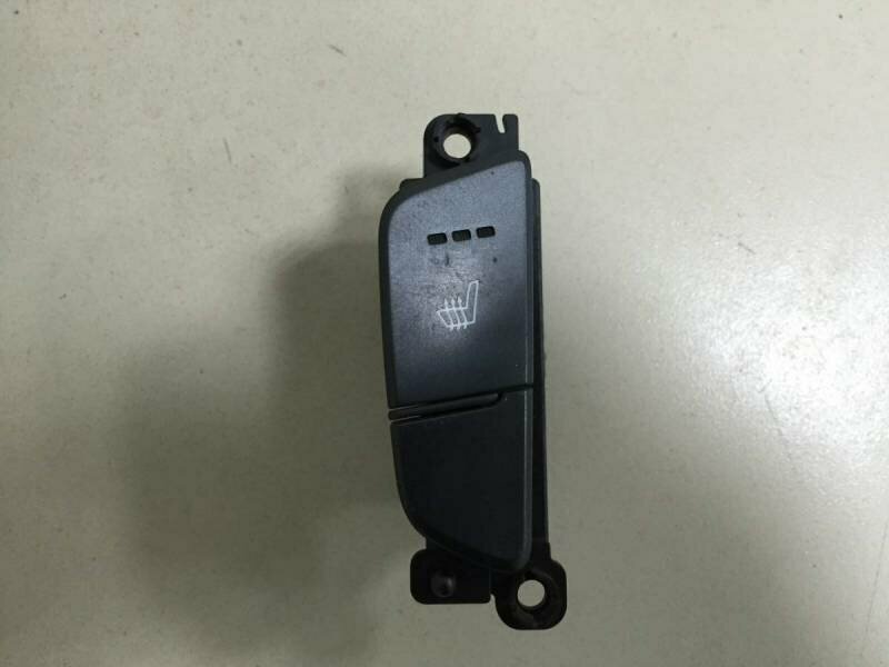 Кнопка обогрева сидений Hyundai i40 VF 2011 кат.номер: 937303Z200